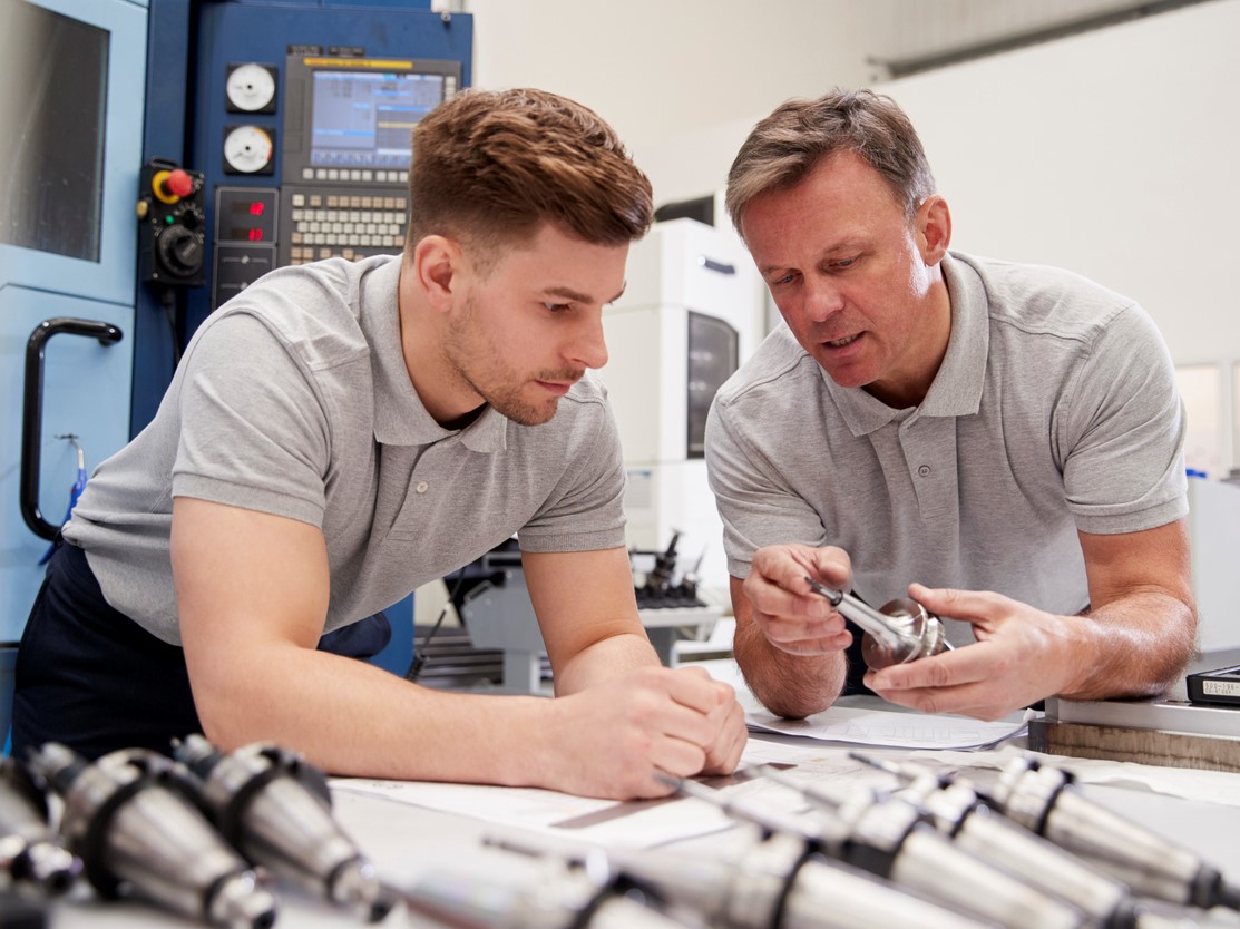 How to develop partnerships that offer students real-world learning ...