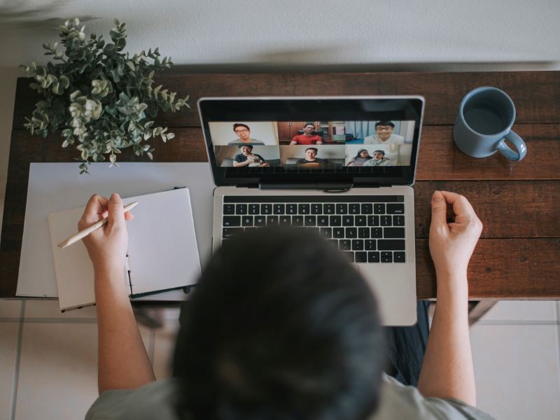 Supporting collaborative learning among remote students through peer ...