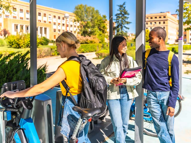 Using digital solutions to design sustainable campuses of the future ...