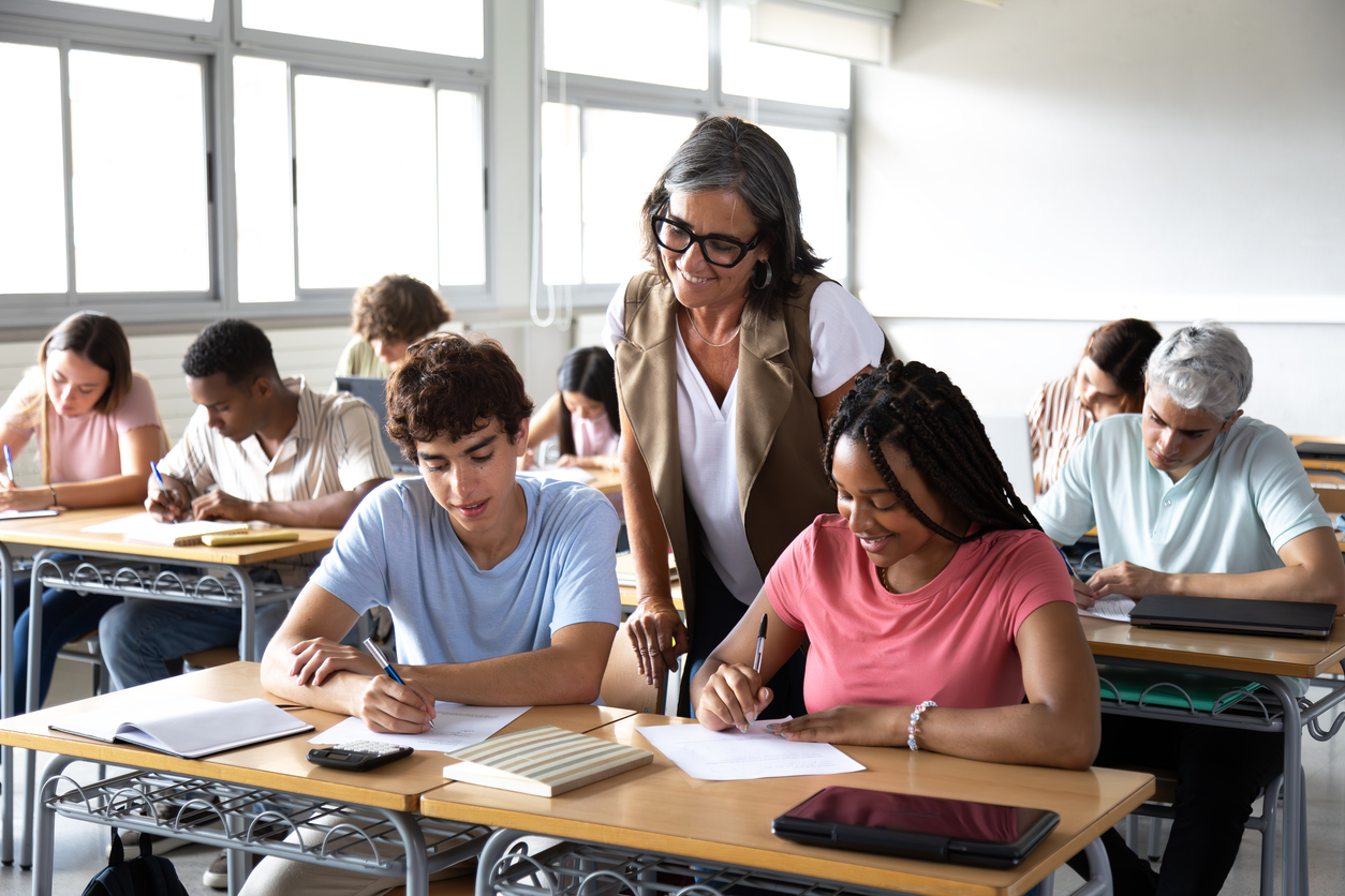 From discomfort to dialogue: how to teach controversial topics with confidence | THE Campus ...